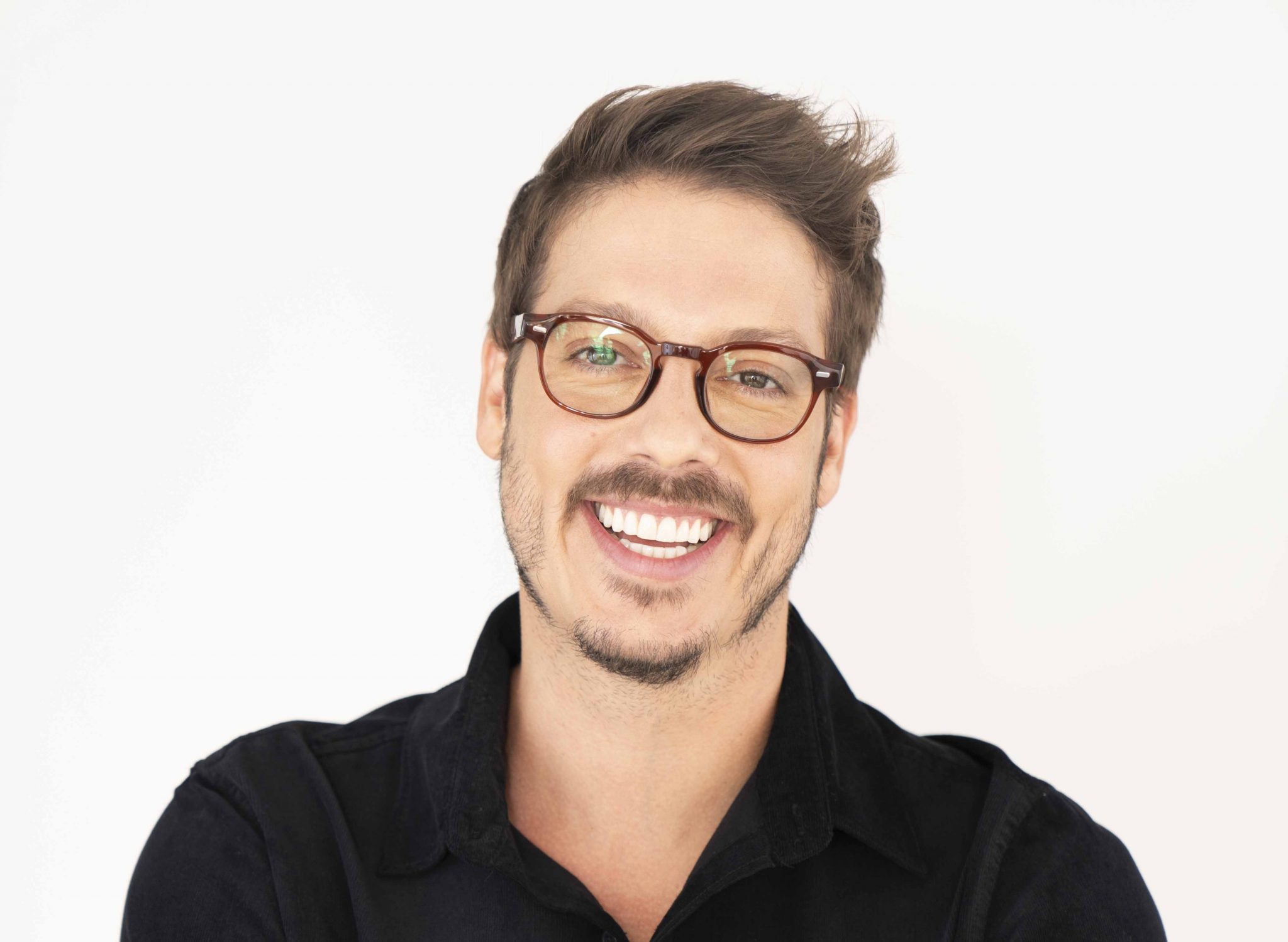 Humorista Fabio Porchat se apresenta pela primeira vez para os Estados ...
