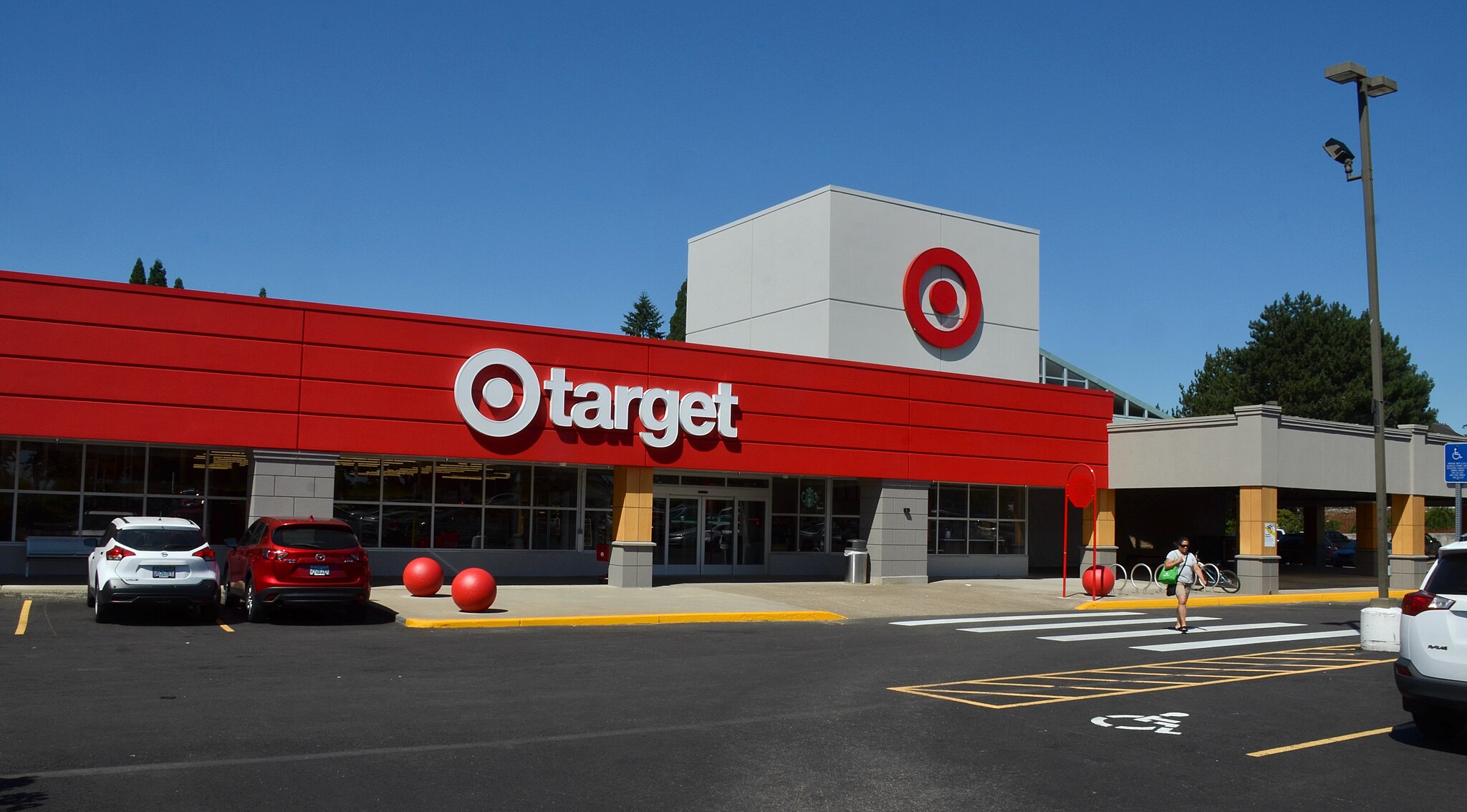 Target corta preços de 3 mil itens para aumentar as vendas - AcheiUSA